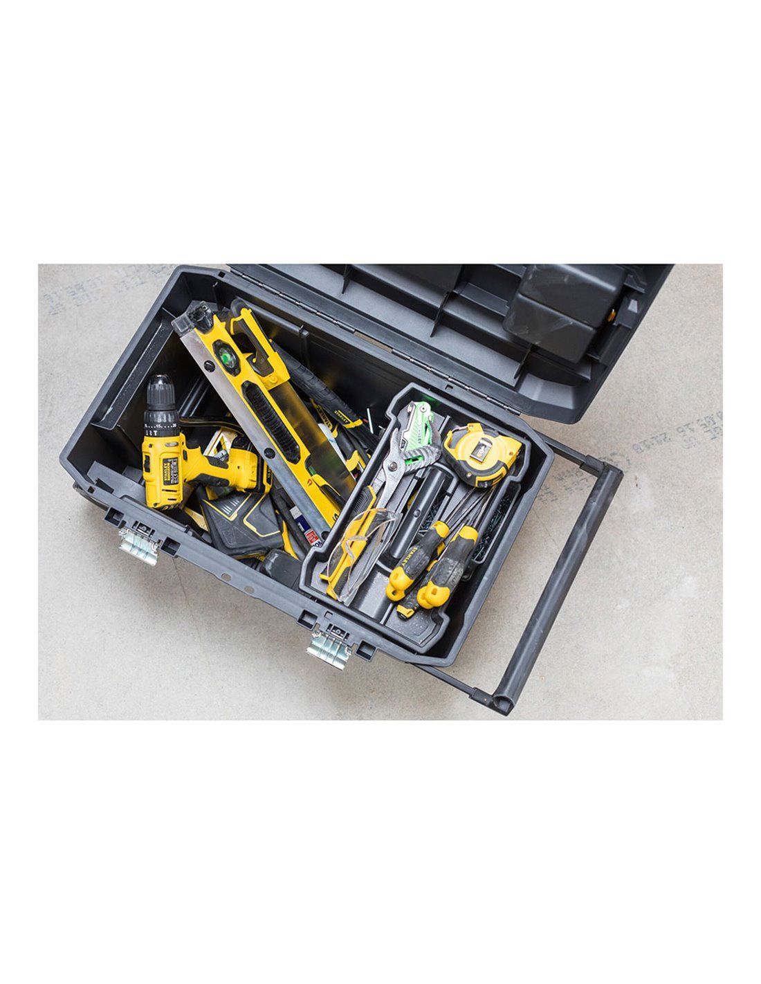 Truhe 50l Essential mit Metallverschlüssen stst1-80150 stanley
